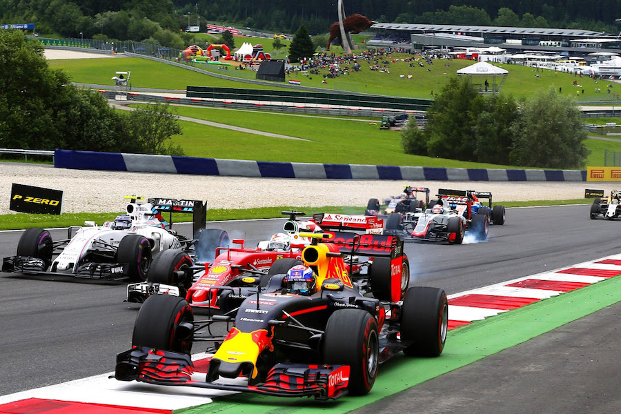 Формула-1. Команды "Формулы-1" начнут возвращаться 21 мая - Sport.ru